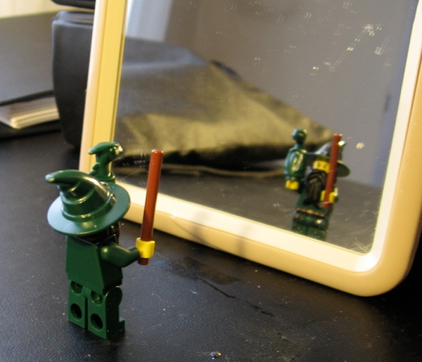 Mirror Mirror On the Wall, Mirrors Don’t Switch Hands at All – Galileo ...